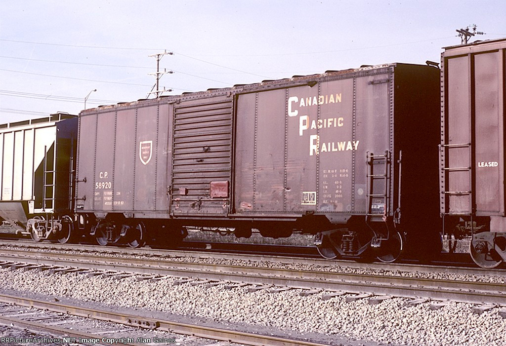 CP Box Car 58920